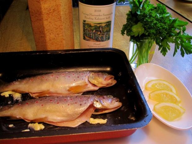 Gebackene Bachforellen ... - Rezept mit Bild - kochbar.de