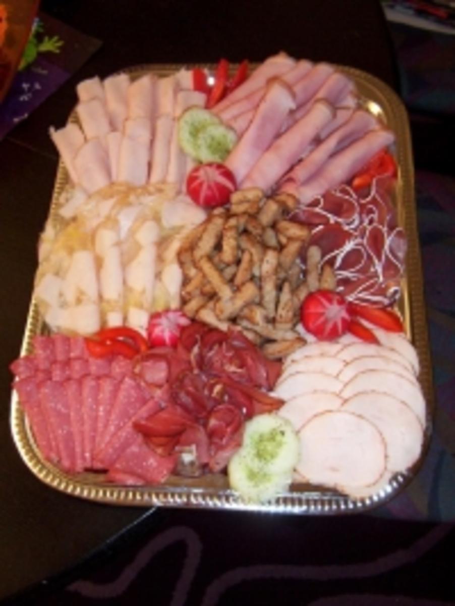 Gaby´s leckere Geburtstags-Wurstplatte 2008+2009 - Rezept - kochbar.de