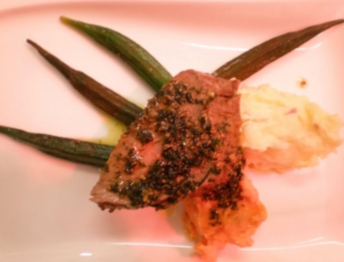 Argentinisches Rinderfilet mit Okraschoten an Süd- staatenstampf ...