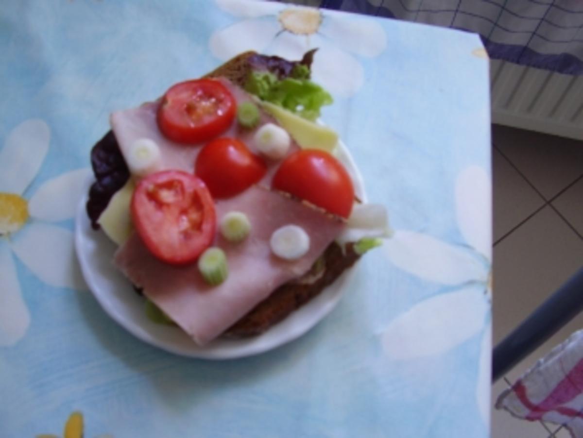 Belegtes Brot - Rezept mit Bild - kochbar.de