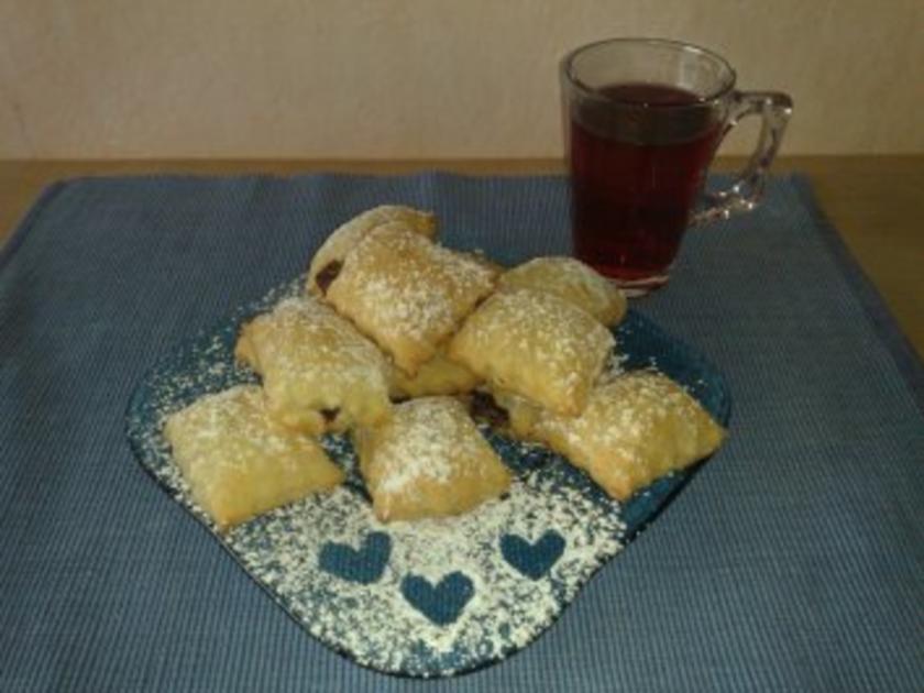 Gefüllte Blätterteigtaschen - schnell & einfach - 340 kcal/100g