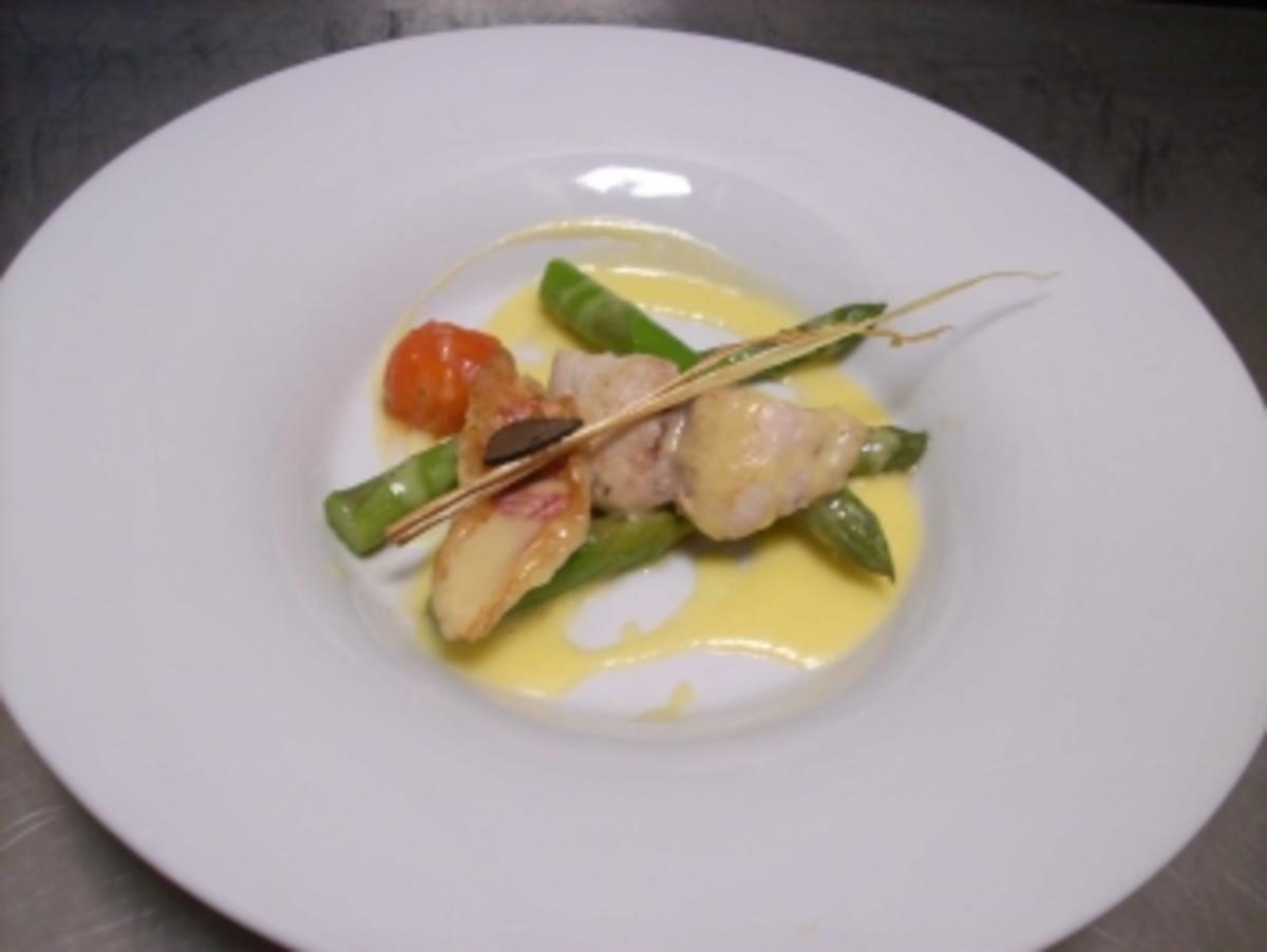 Rotbarbenfilet an Spargelspitzen und Trüffelmayonnaise - Rezept ...
