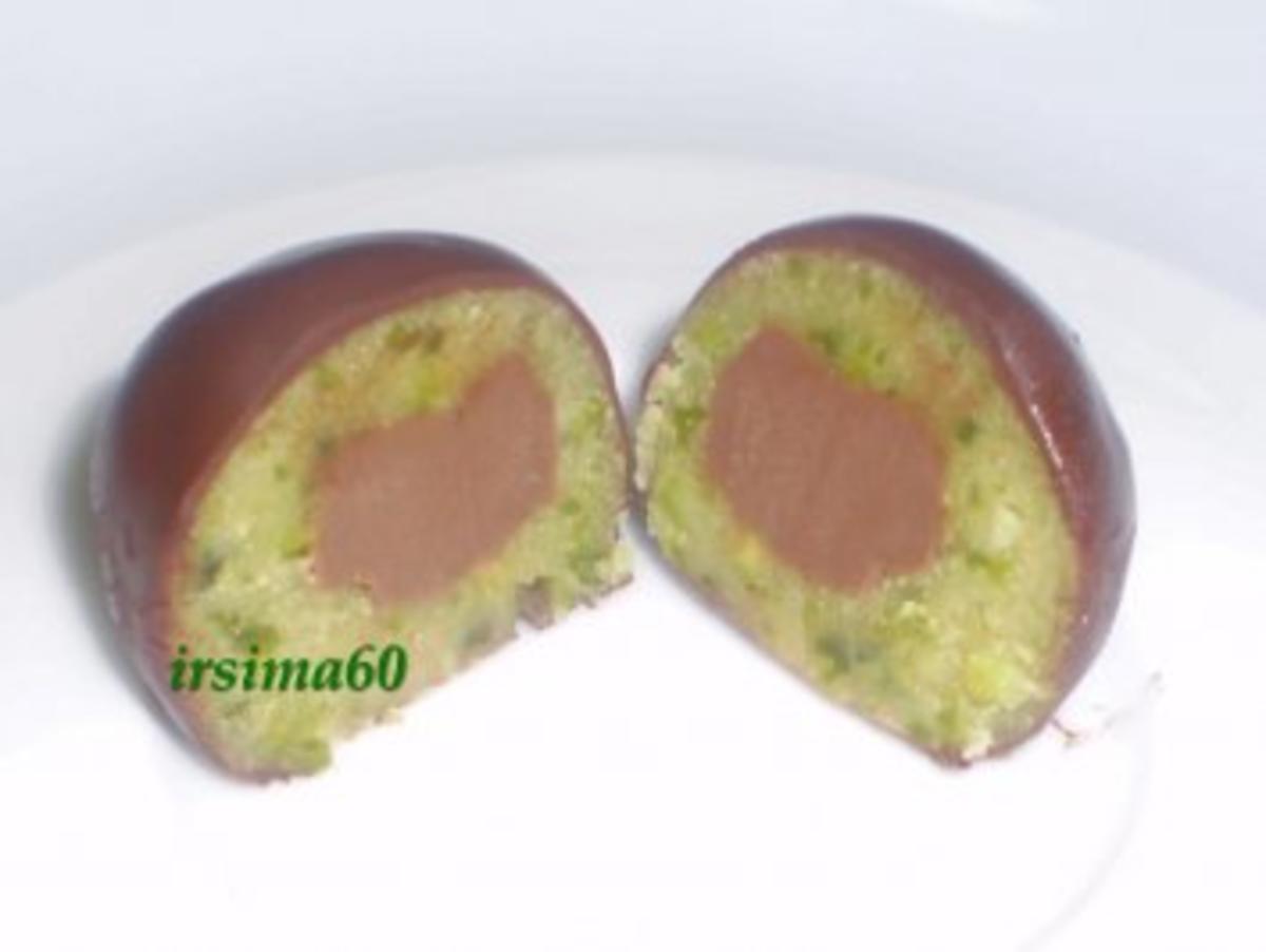 Mozartkugeln Ergibt ca. 40 Stück - Rezept mit Bild - kochbar.de