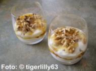 Joghurt mit Walnüssen, Honig und Pistazienkernöl - schnell & einfach ...