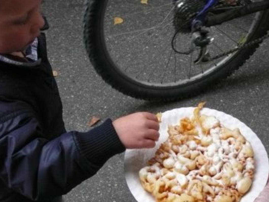Strauben, Kringelfritz - schnell & einfach - 560 kcal/100g