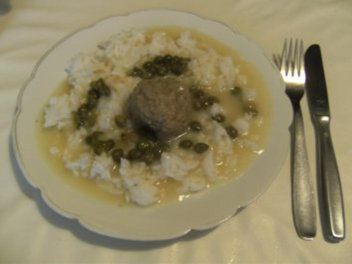 HAUPTGERICHT Kochklopse mit Kapernsoße und Kartoffeln/Reis - einfach ...