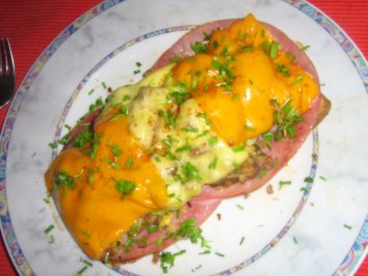 Rührei mit Pfifferlingen auf Toast überbacken - schnell & einfach - 129 ...