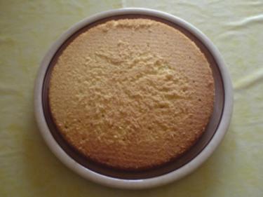 Einfacher Tortenboden - schnell & einfach - von DeMona