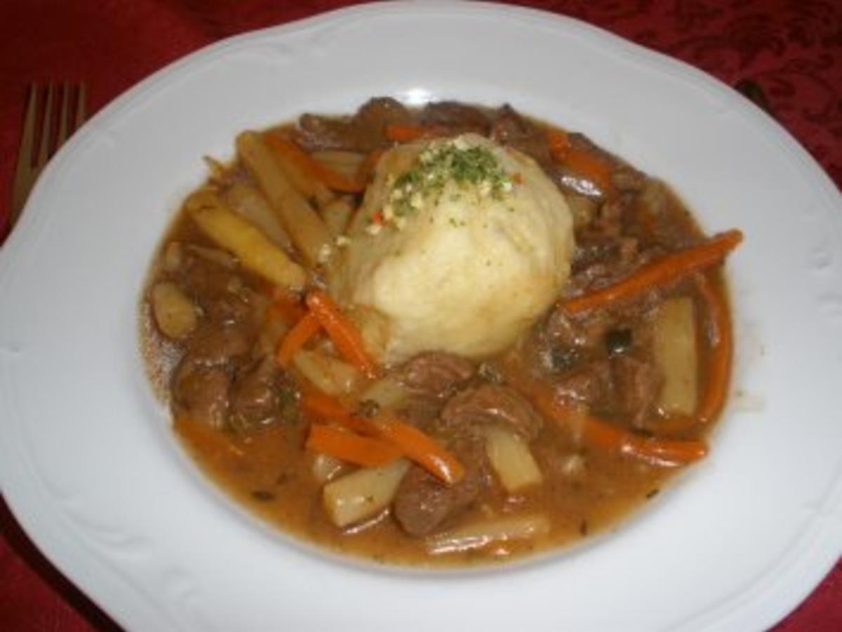 Fleischgerichte Rindsragout mit Spargel - einfach - 57 kcal/100g