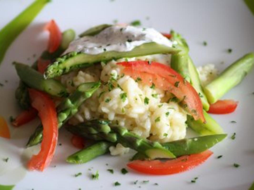 Risotto Mit Grünem Spargel Und Creme Fraiche Rezept Kochbar De