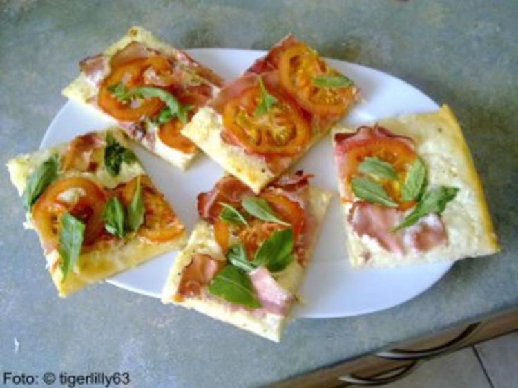 Pizzaecken mit Speck & Tomaten - einfach - von tigerlilly63