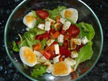 Feldsalat mit Honig Senf Dressing und Walnüssen - einfach - 124 kcal/100g