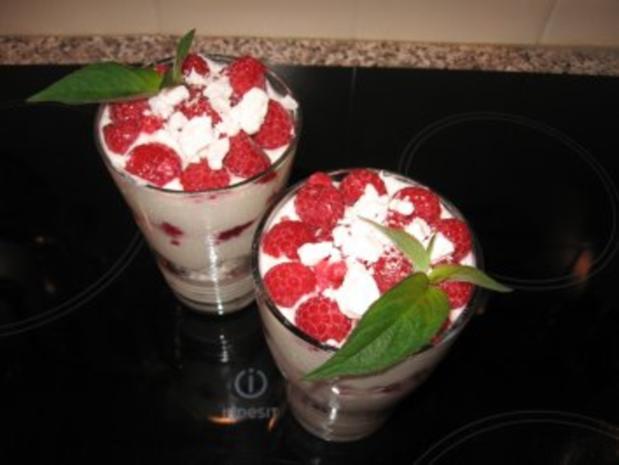 Leichter Himbeer-Baiser-Traum - Rezept mit Bild - kochbar.de