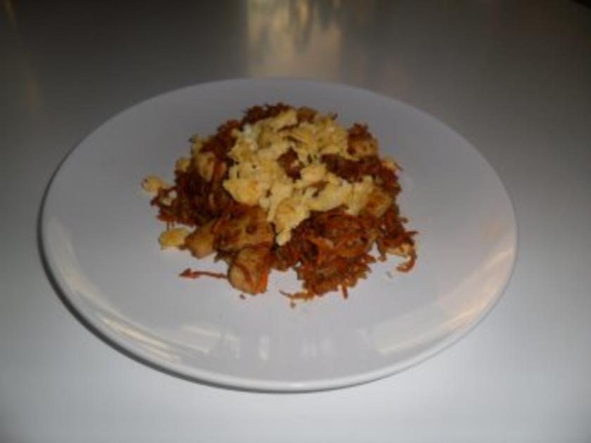 Gebratener Reis mit Tofu und Ei - schnell & einfach - 521 kcal/100g