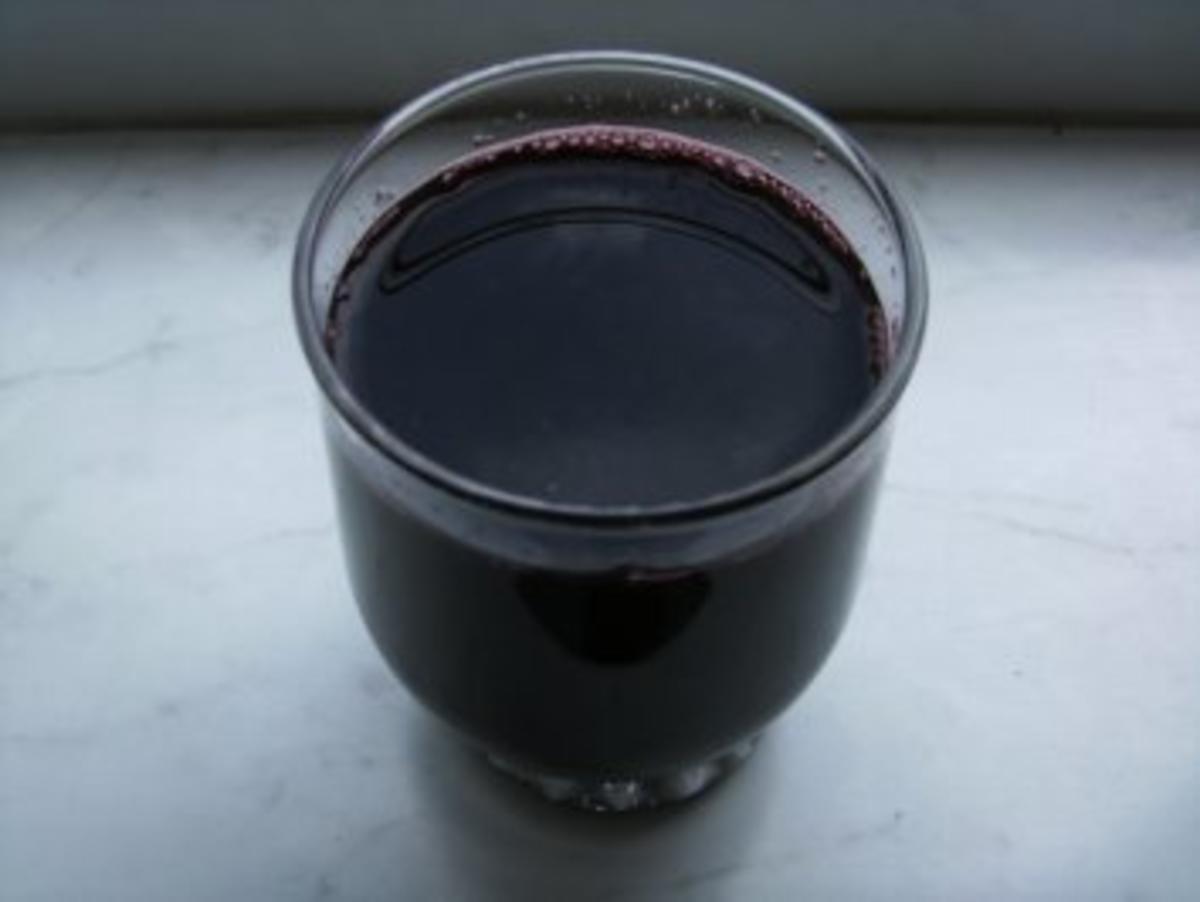 Holundersaft -- der ist So köstlich - Rezept - kochbar.de