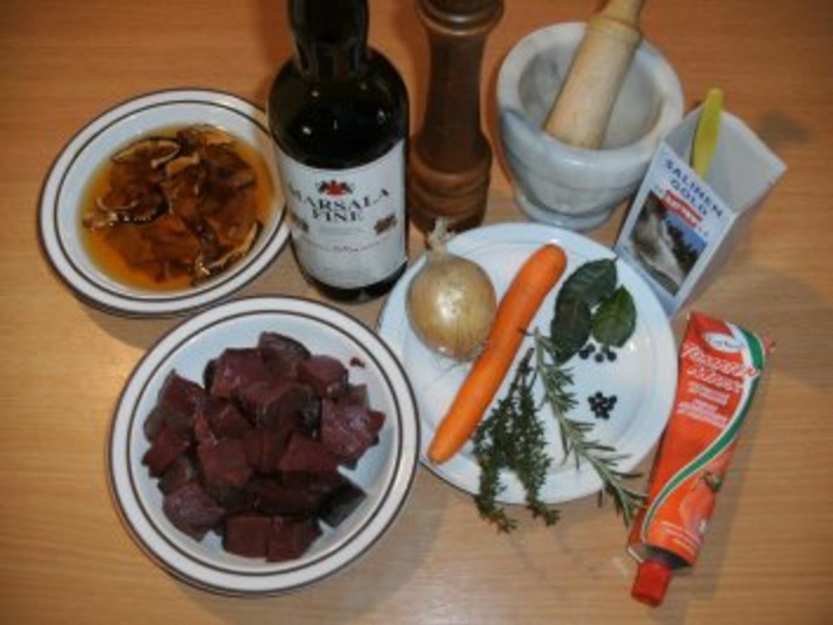 Fleisch: Rinderherz Ragout mit Steinpilzen und Preiselbeeren - einfach ...