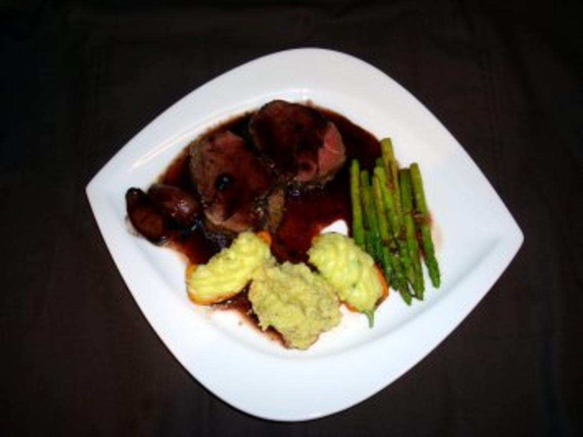 Simmentaler Rinderfilet an Rotwein Sherry Schalotten - einfach - 80 ...