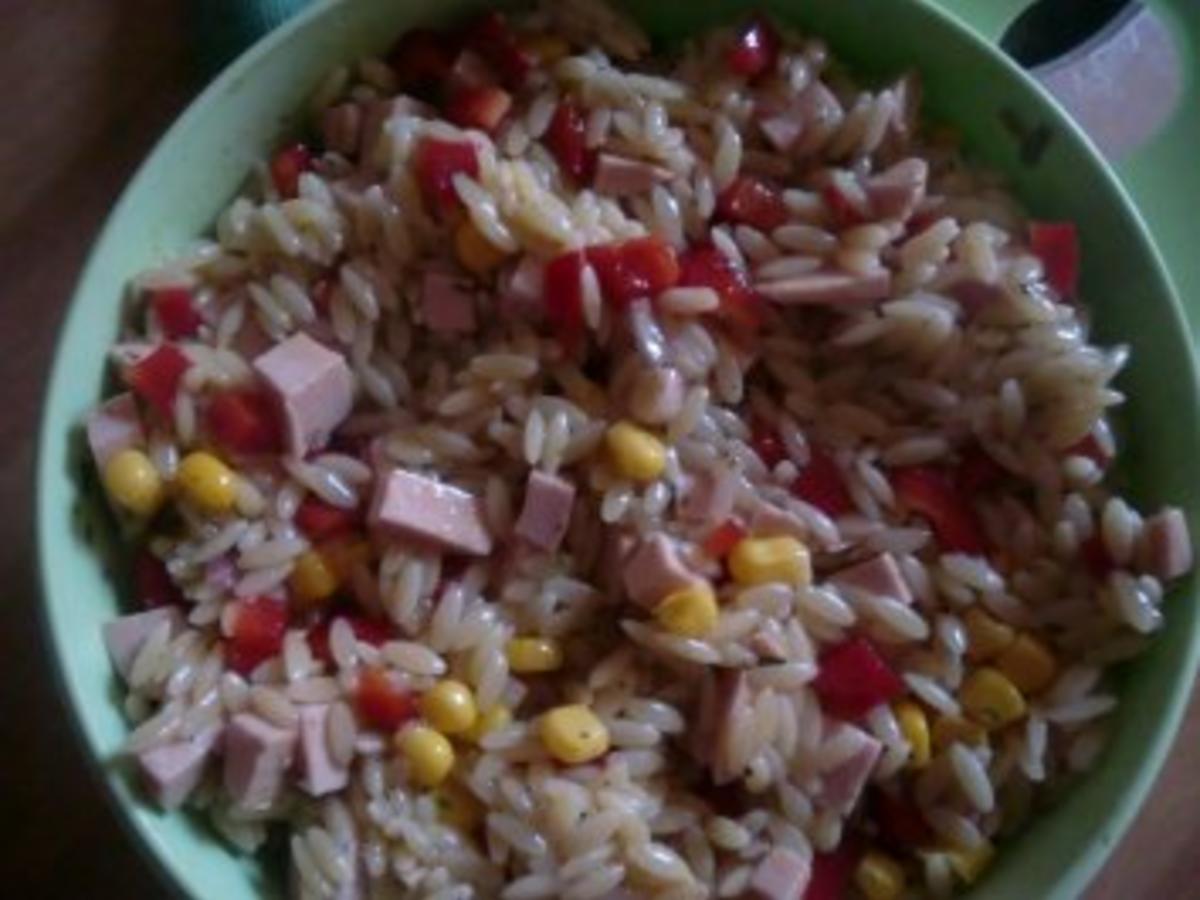 Türkisch, griechischer Reisnudelsalat - einfach - 184 kcal/100g