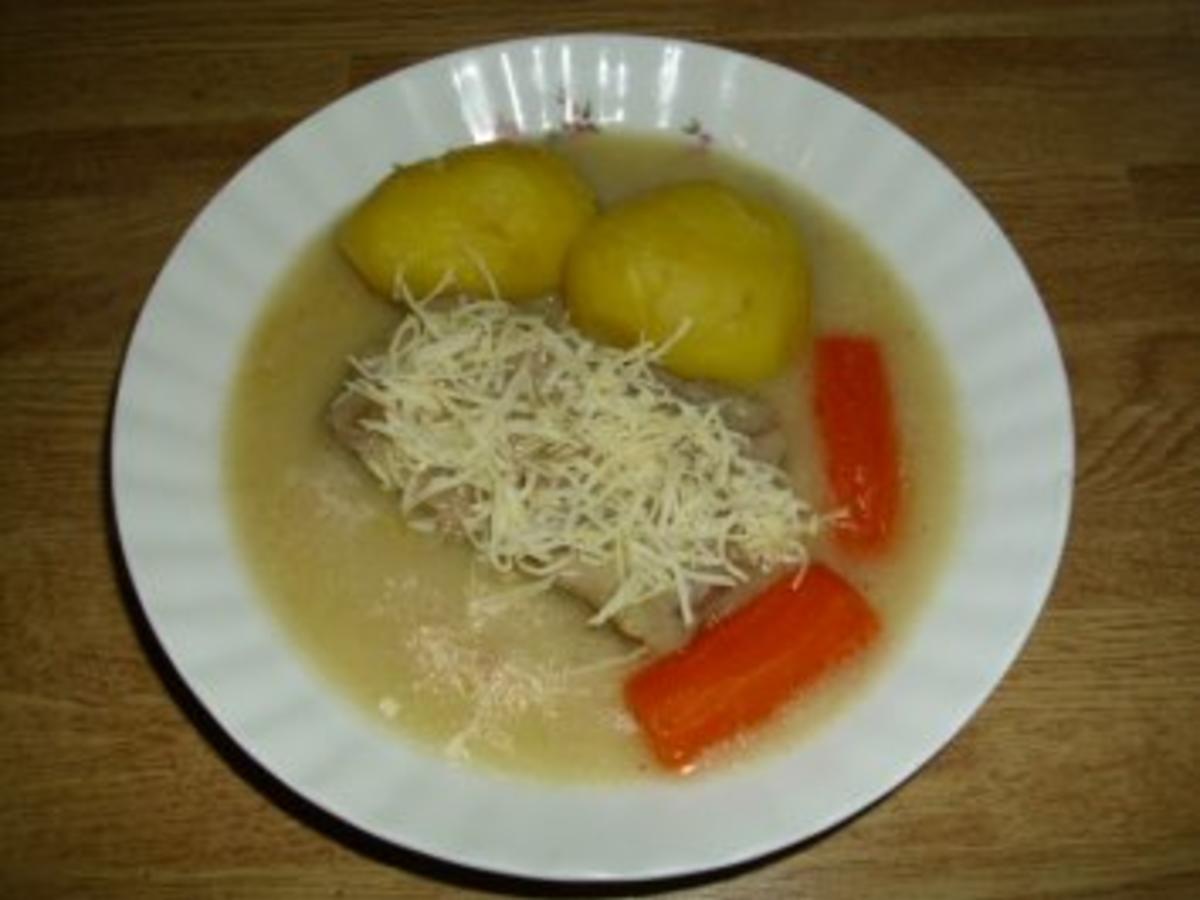 Gekochtes Rindfleisch mit Soße - einfach - von Muckisale