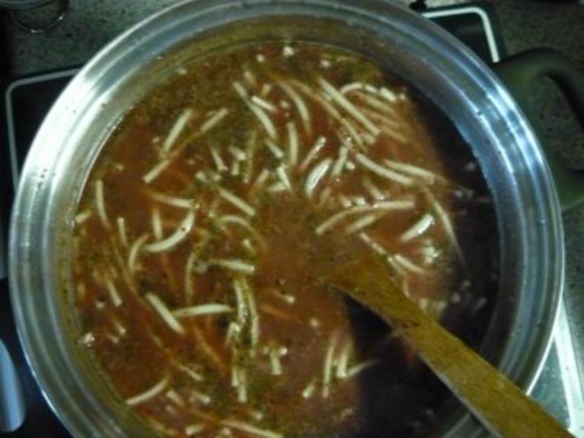 Hausmacher Wurstsuppe mit Fadennudeln - schnell & einfach - von ...