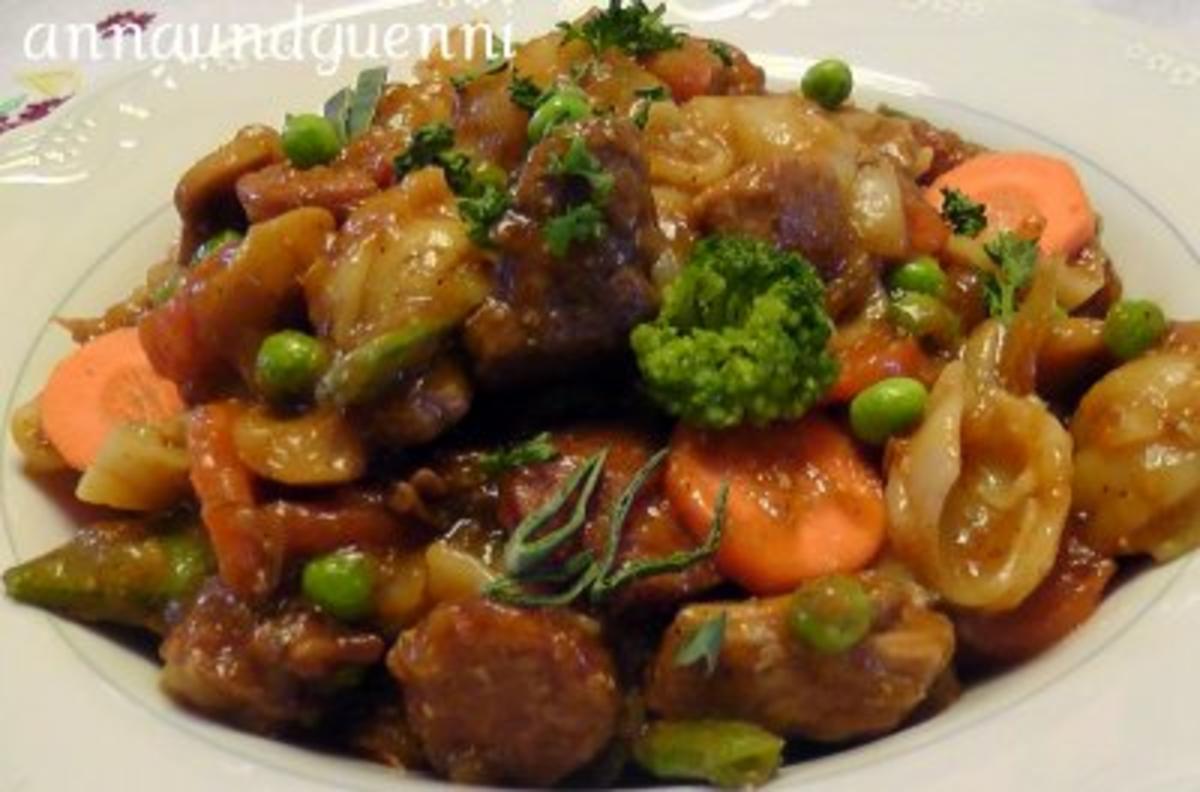 bunter Gemüse-Gulaschtopf - Rezept mit Bild - kochbar.de