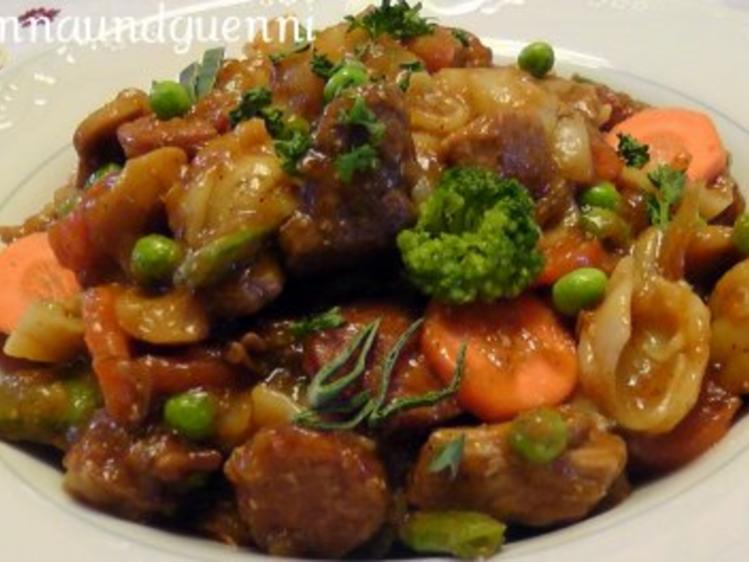 Bunter Gemüse Gulaschtopf - einfach - von annaundguenni