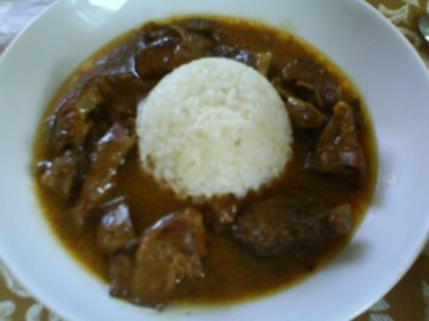 Gulasch mit Reis - einfach - 185 kcal/100g