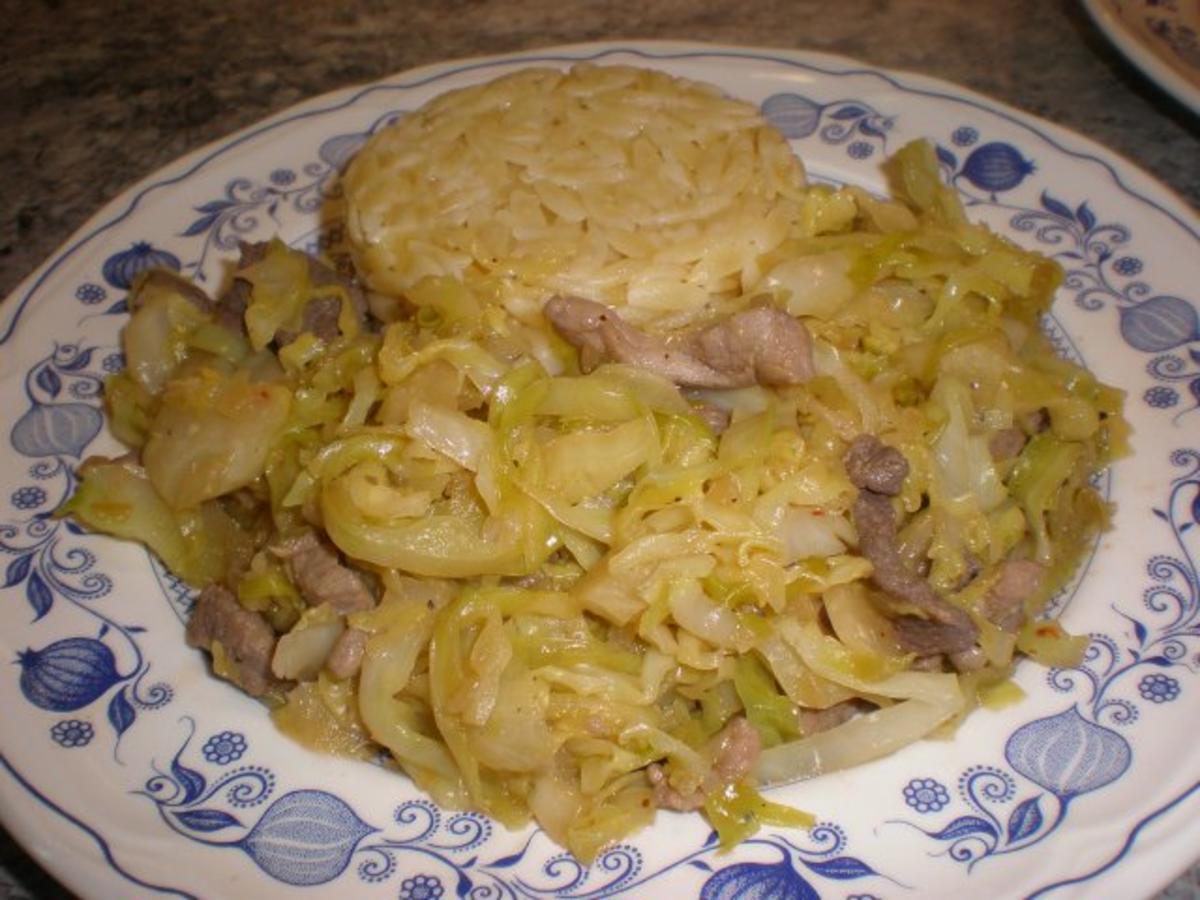 Pikantes Weißkraut - Rezept mit Bild
