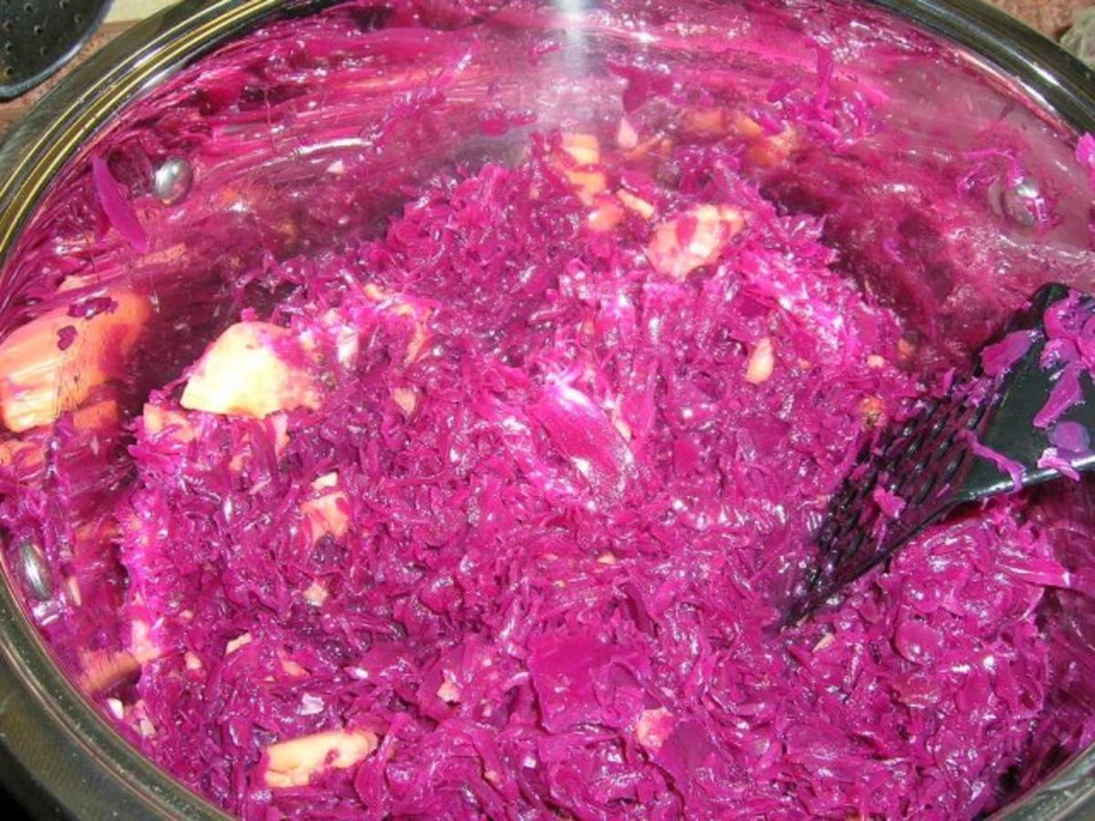 Quitten Rotkohl als Beilage zu meiner Gans - einfach - von rowiwo