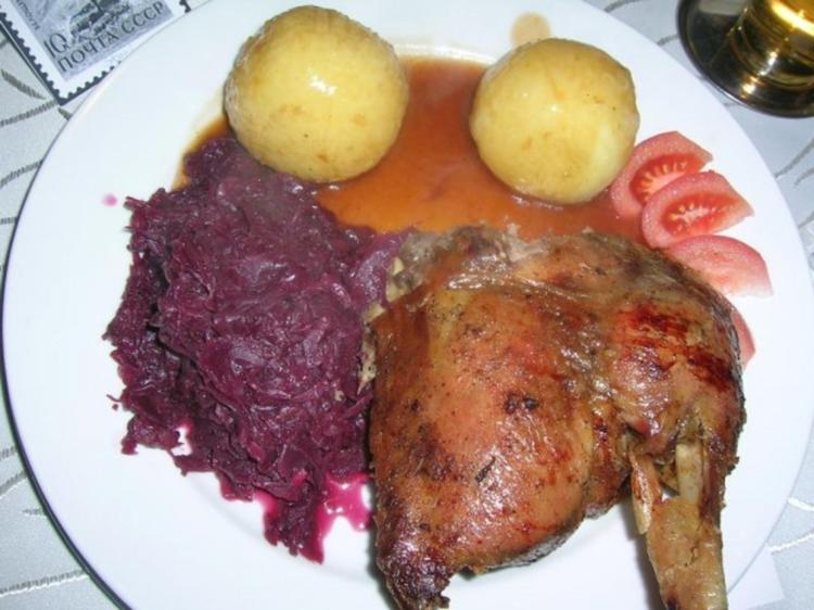 Quitten Rotkohl als Beilage zu meiner Gans - einfach - von rowiwo