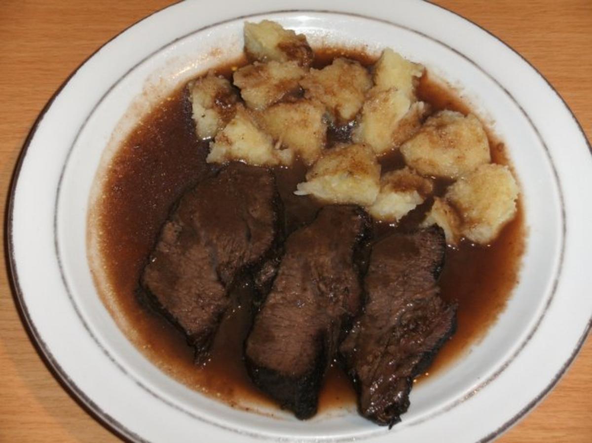 Fleisch: Rinderbäckchen mit Salbei - Rezept - kochbar.de