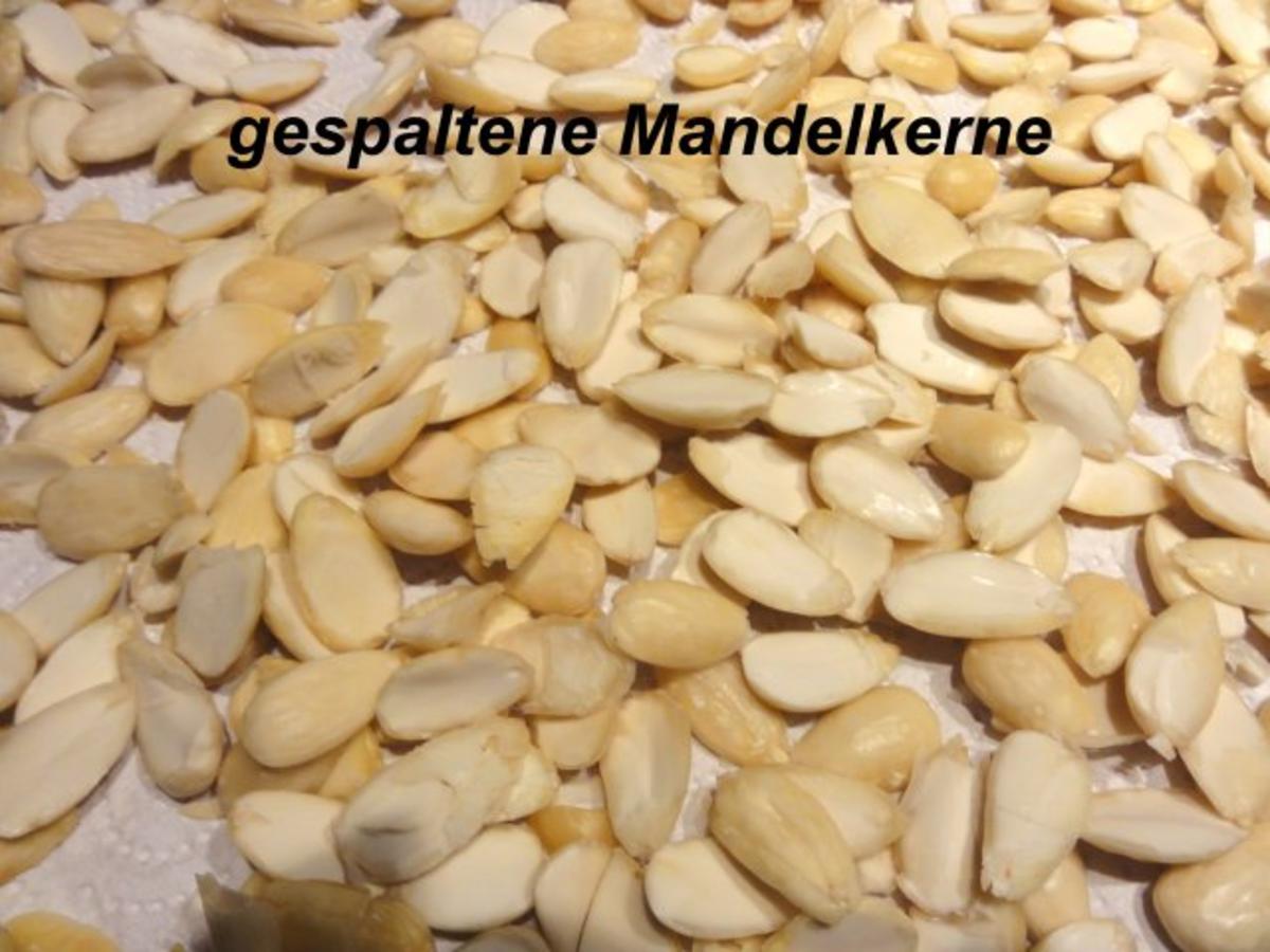 Kekse: MANDELN, halbiert, gehackt, gestiftelt oder gemahlen - Rezept ...
