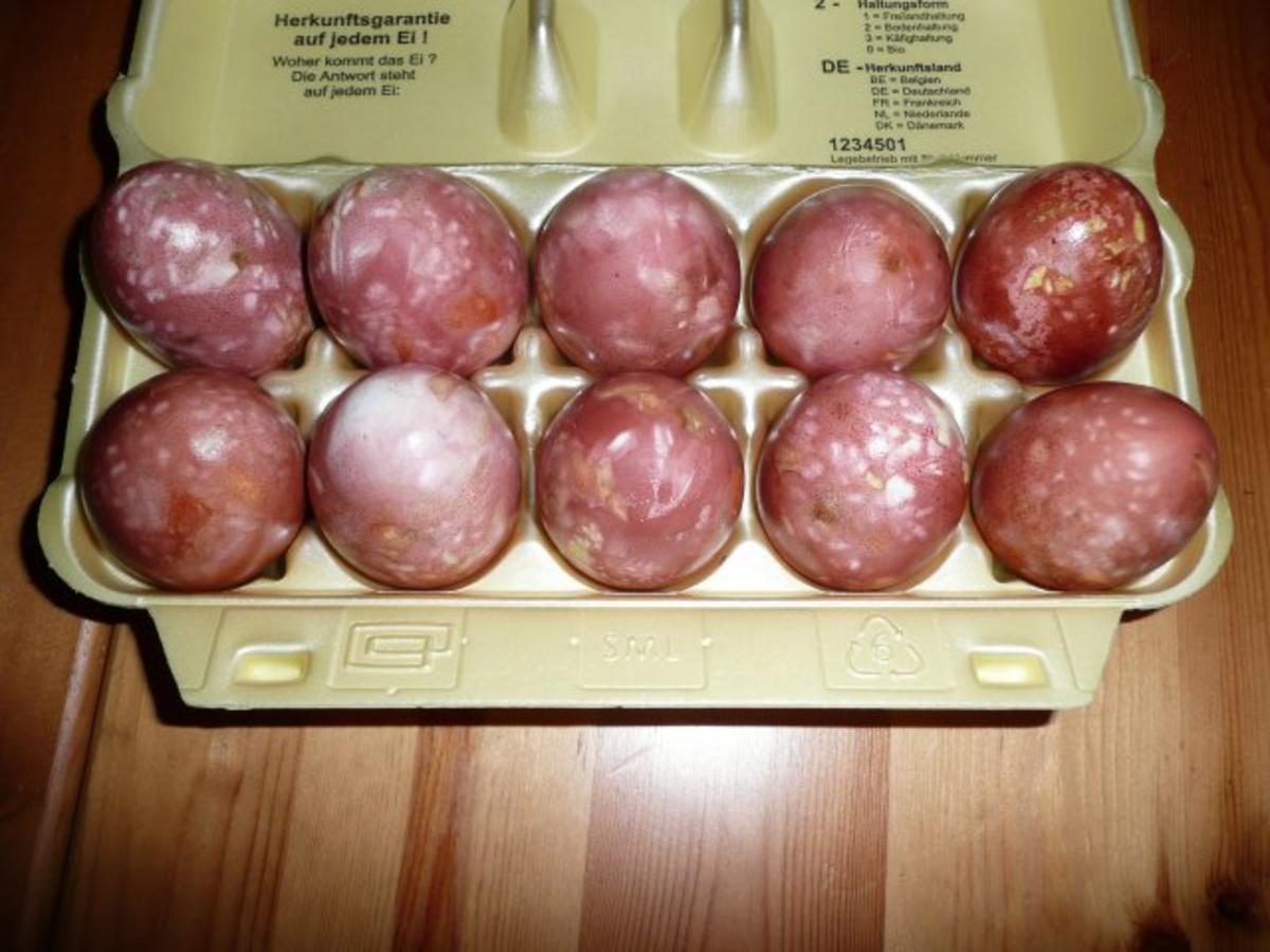 Ostereier färben und kochen - schnell & einfach - 10 kcal/100g