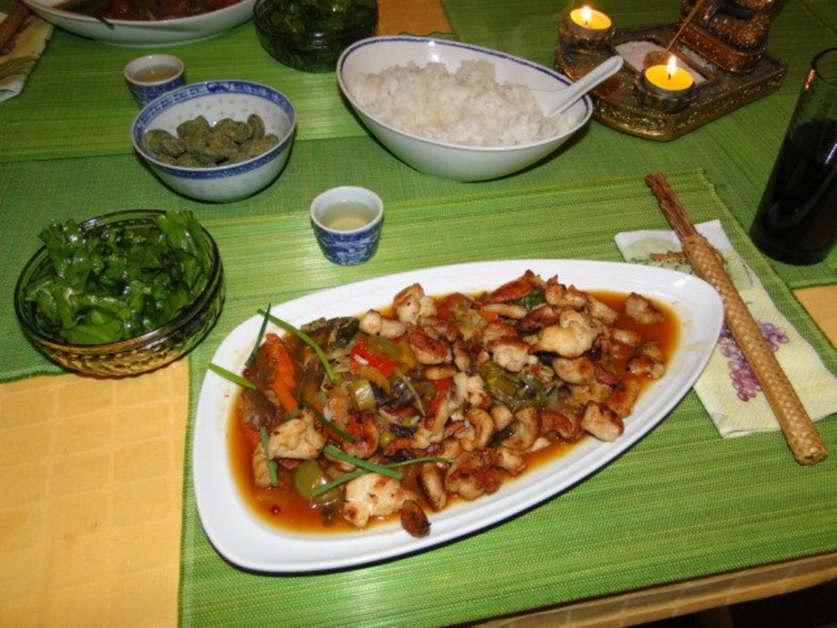 Thai-Wokgericht: Vegetarische Platte in Oestersauce - Rezept - kochbar.de