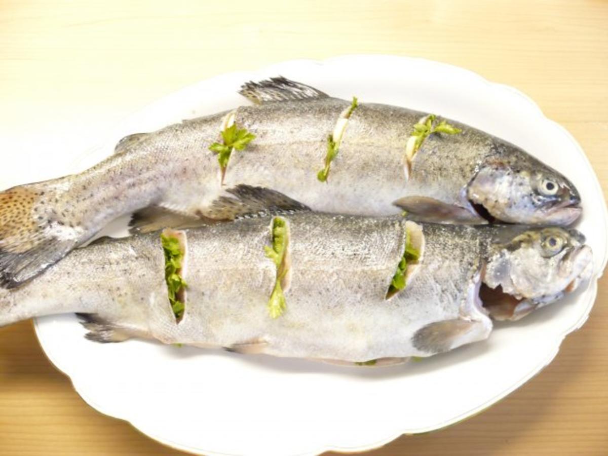 Gebratene Forellen - Rezept mit Bild - kochbar.de