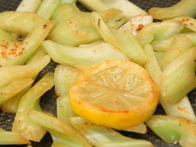 Antipasti 2 Staudensellerie - schnell & einfach - von orphyllia