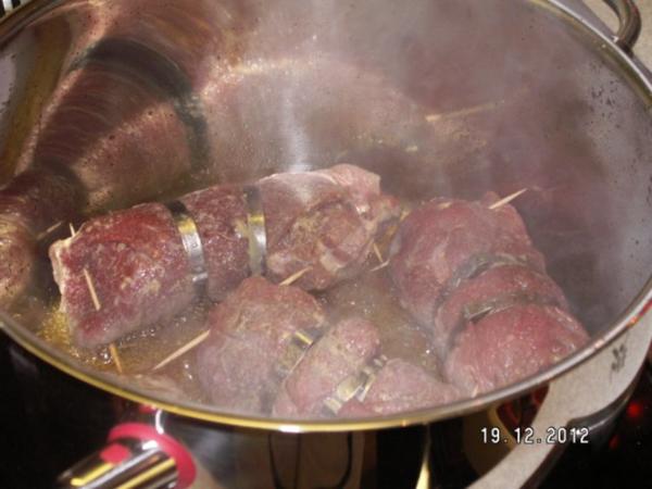 Fleischrouladen mit Rinderrouladen und Zwiebeln +1 - Rezept mit Bild ...