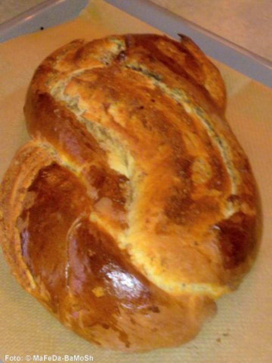 Hefe-Nuss-Zopf - Rezept mit Bild - kochbar.de