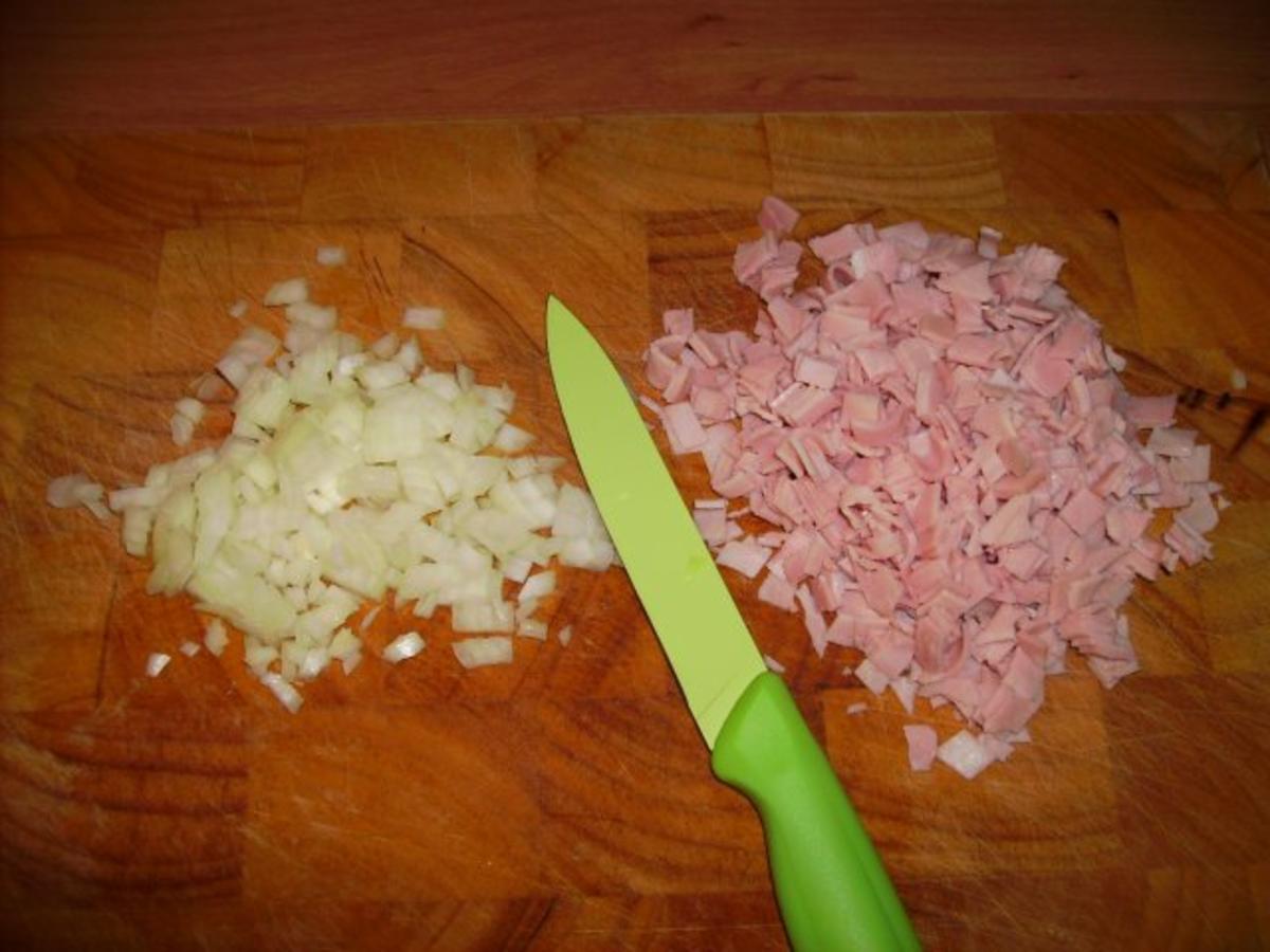 Würzige Blätterteigschnecken - einfach - 238 kcal/100g