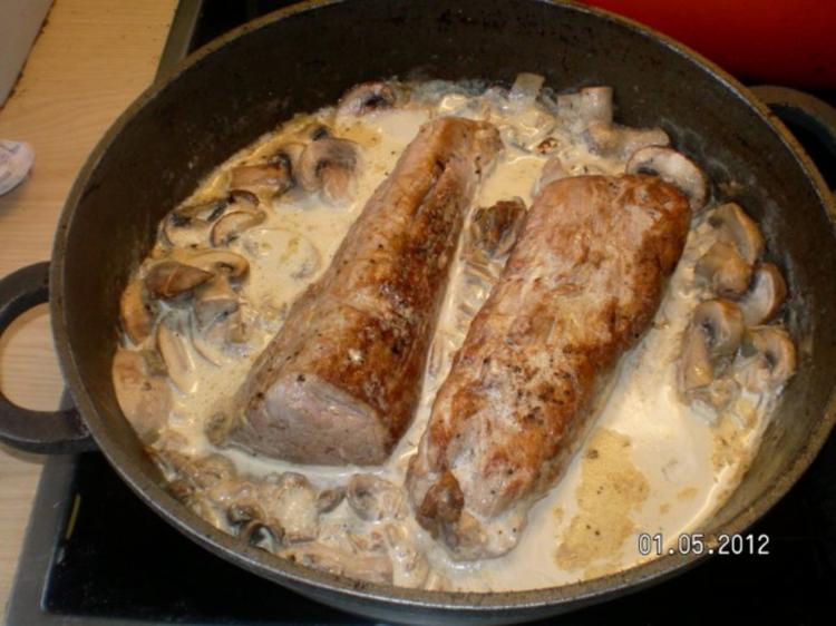 Schweinefilet mit Pilzen für Gäste - schnell & einfach - 72 kcal/100g