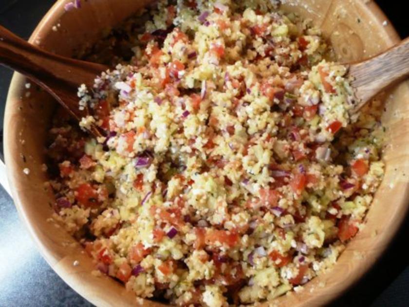 Sommerlicher Bulgursalat mit Feta - schnell & einfach - 134 kcal/100g