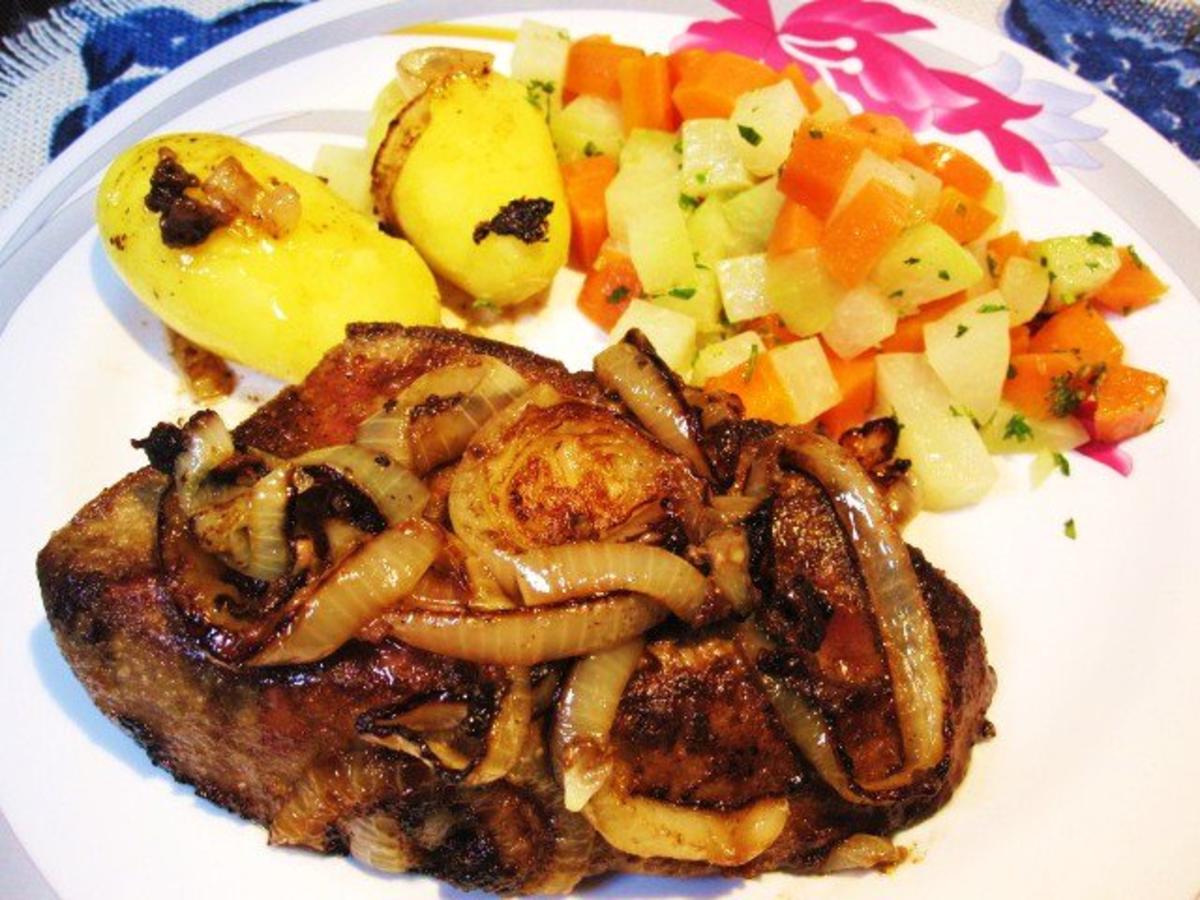 Rinderleber mit viel Zwiebeln - einfach - von mimi