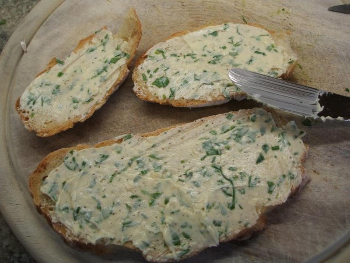 Vorrat: Kräuter-Croutons - Rezept mit Bild