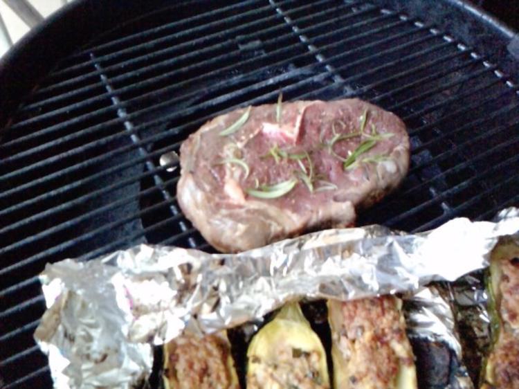 Entrecôte grillée à la perfection Entrecote perfekt gegrillt - schnell ...