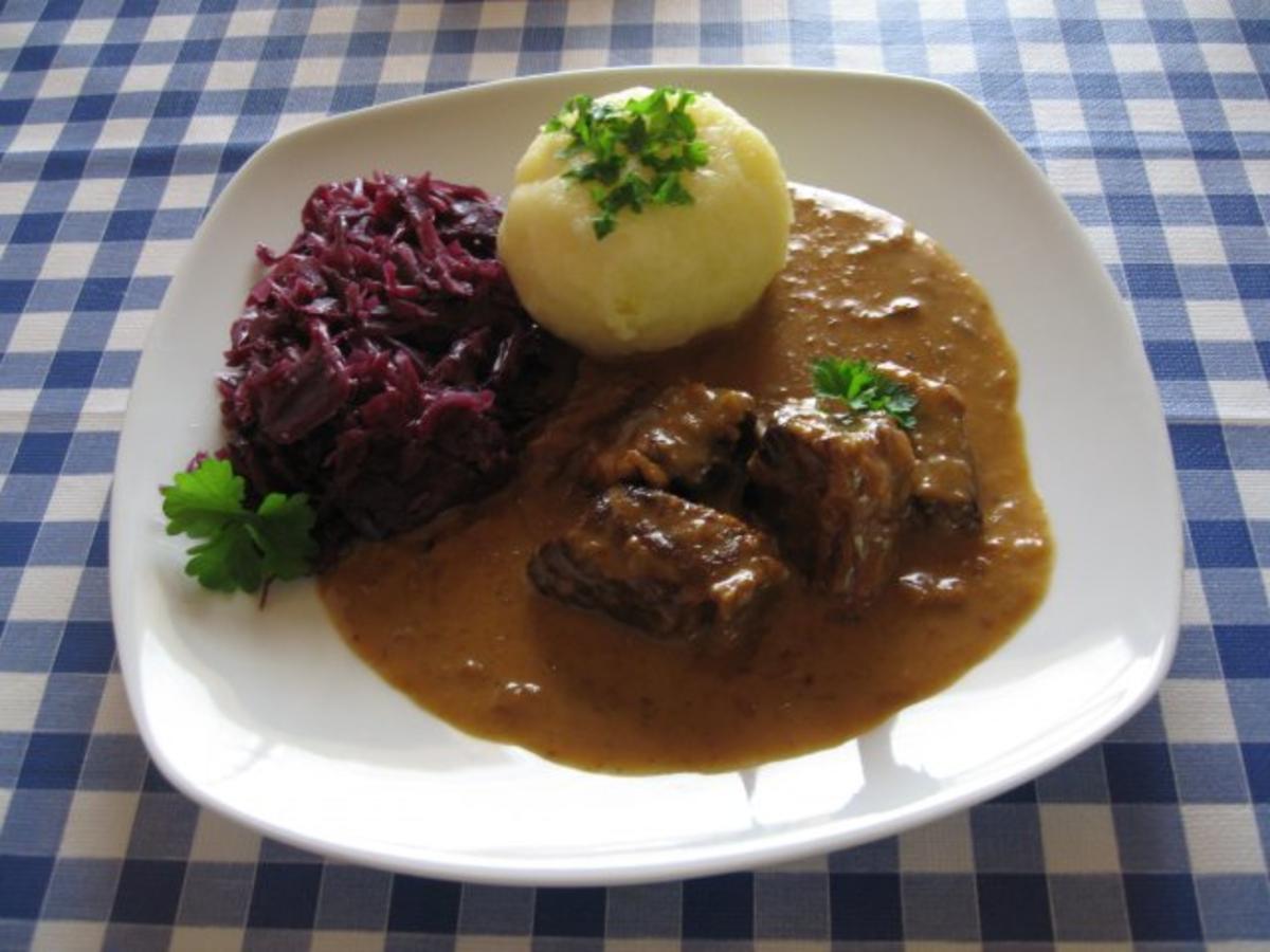 Wernesgrüner Gulasch - einfach - 302 kcal/100g