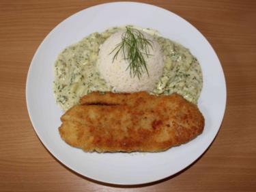Rotbarschfilet paniert mit Schmorgurken und Reis - schnell & einfach ...