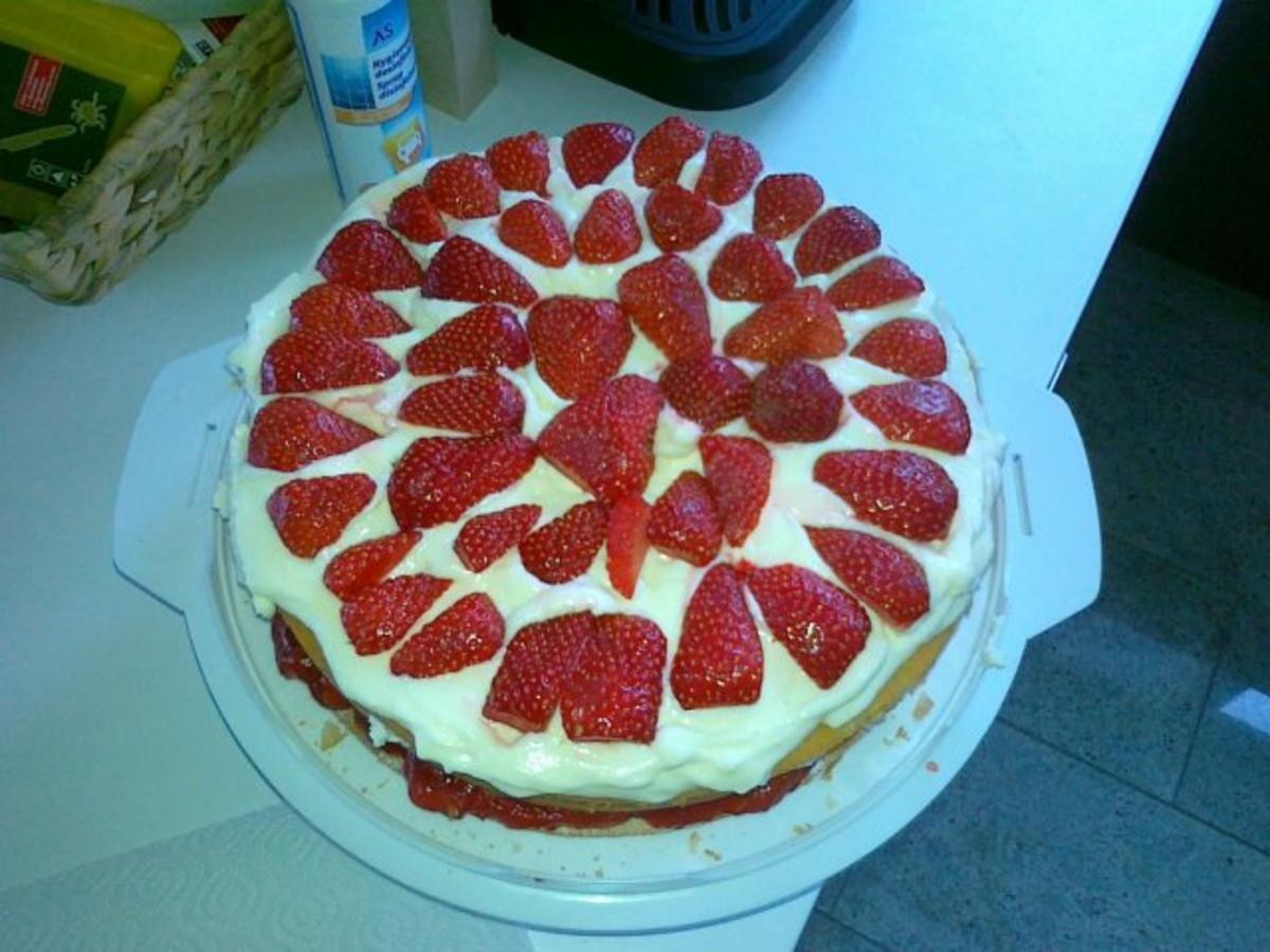 Der Perfekte Erdbeerkuchen - einfach - von Thm28sb