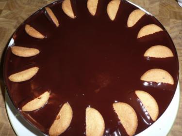 Jaffa Torte 16 Stücke - 226 kcal/100g