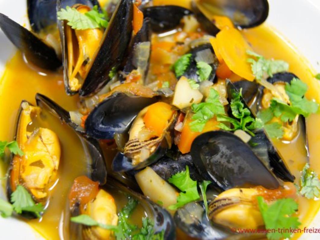 Miesmuscheln in Tomaten Weißwein Sauce - schnell & einfach - von ...