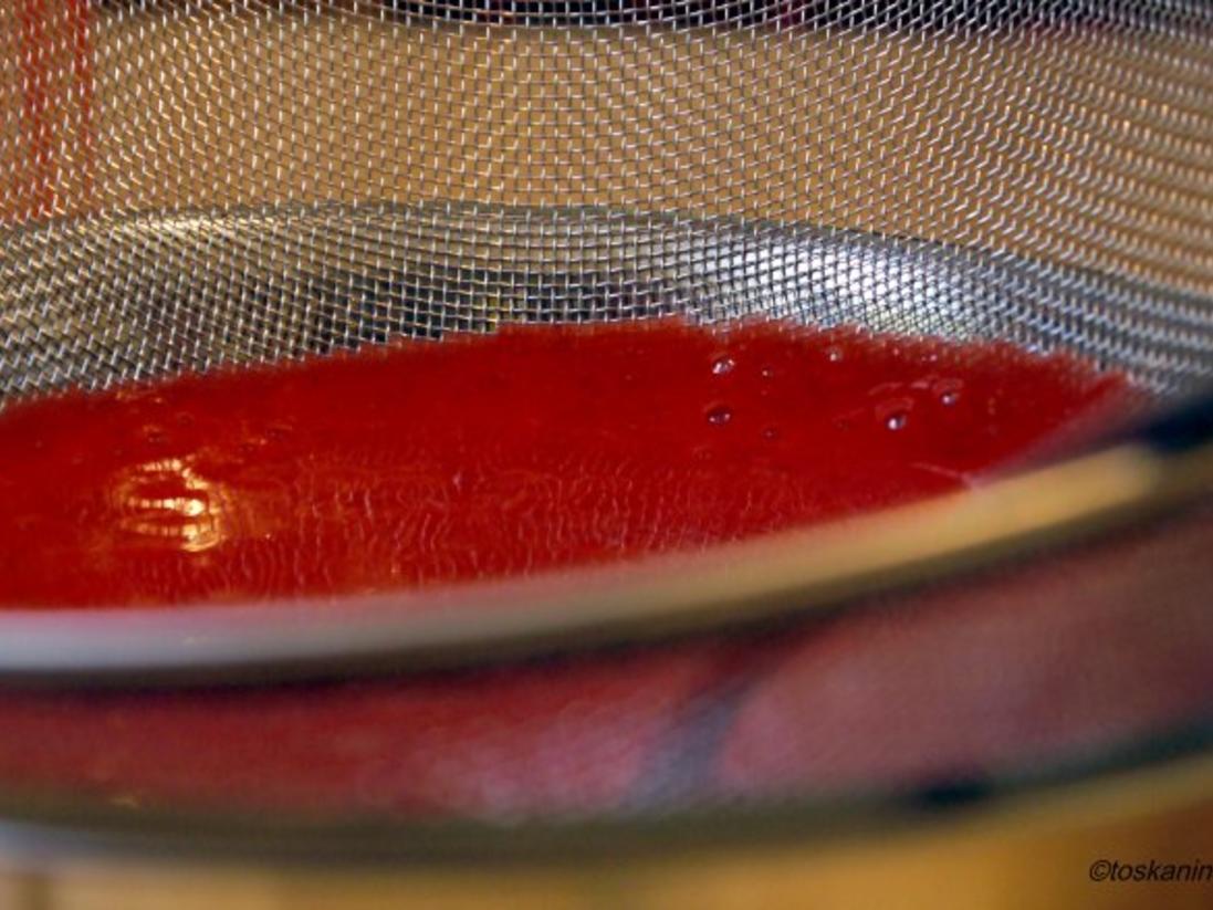 Erdbeerpudding - einfach - 116 kcal/100g